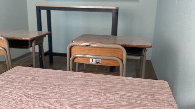 東映撮影所からすぐ!学校セットの撮影スタジオの写真3