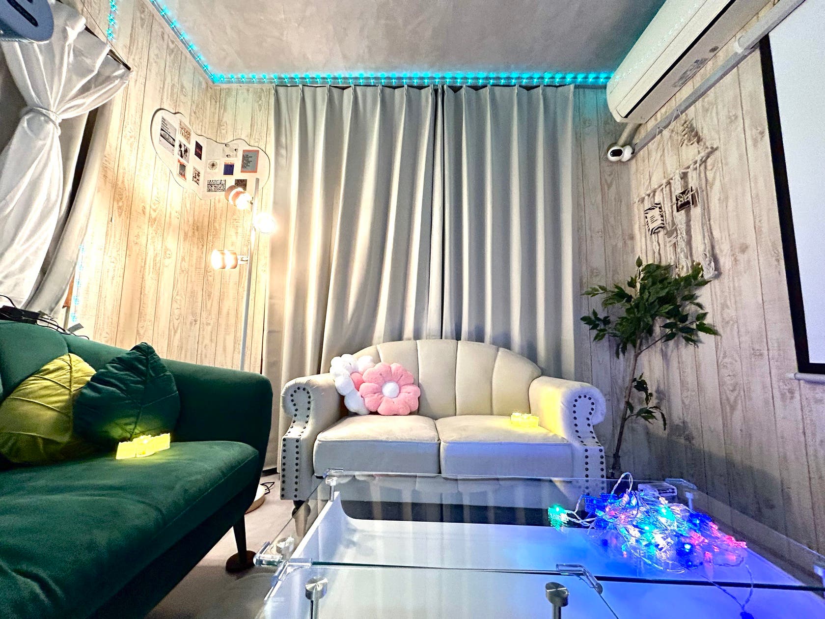 💰町田最高級家具設置💰町田駅5分🚶ママ会✨デート👫女子会❤️誕生日会🎂推し会🌹100インチプロジェクタの写真3