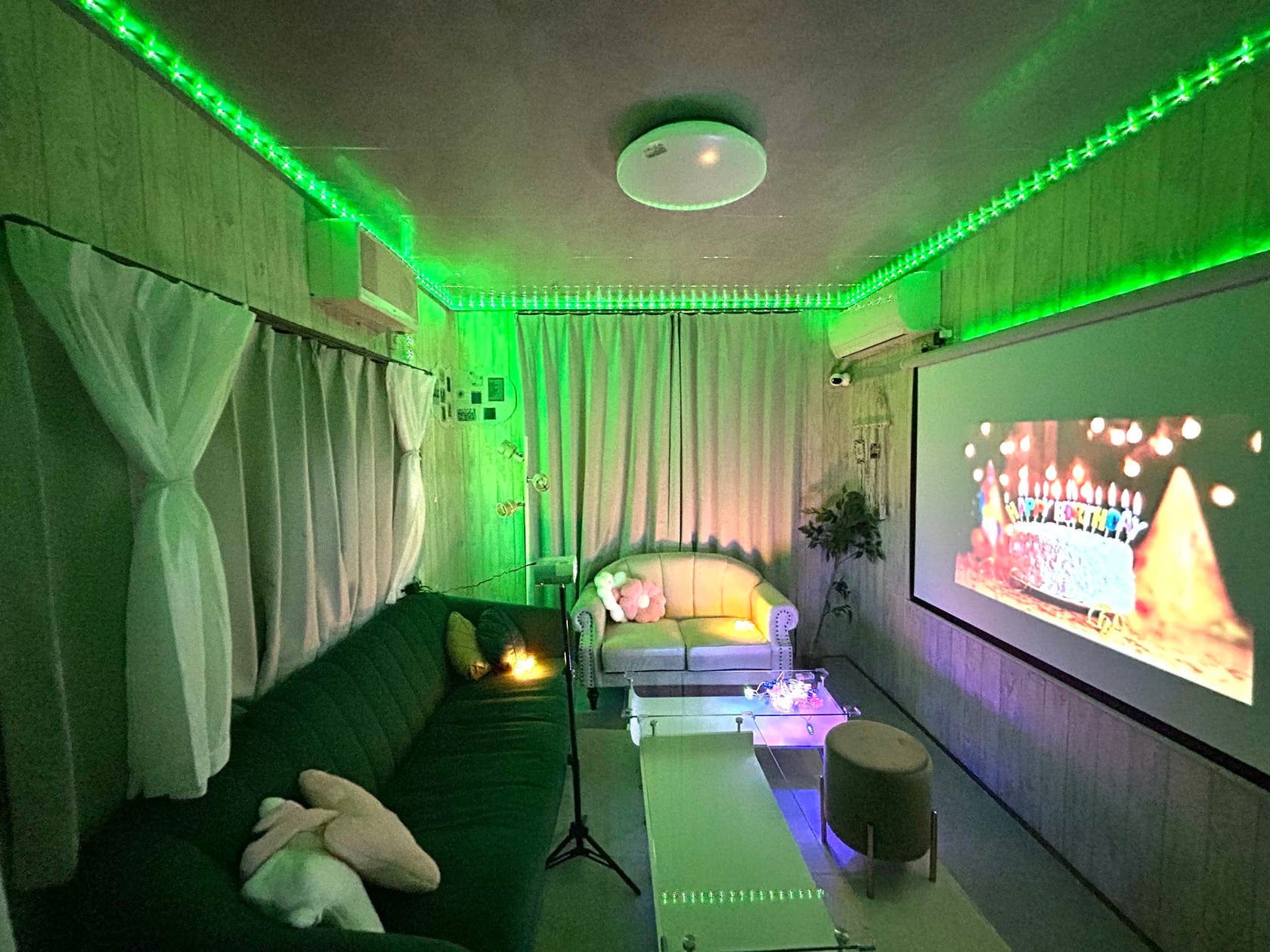 💰町田最高級家具設置💰町田駅5分🚶ママ会✨デート👫女子会❤️誕生日会🎂推し会🌹100インチプロジェクタの写真8