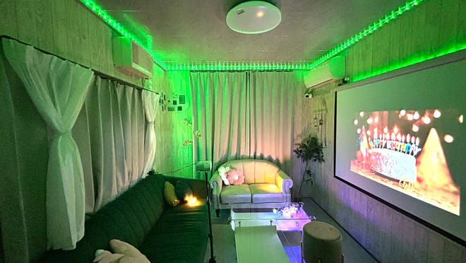 💰町田最高級家具設置💰町田駅5分🚶ママ会✨デート👫女子会❤️誕生日会🎂推し会🌹100インチプロジェクタの写真8