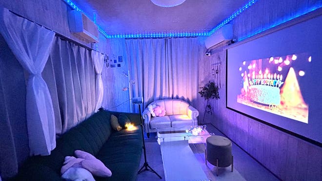 💰町田最高級家具設置💰町田駅5分🚶ママ会✨デート👫女子会❤️誕生日会🎂推し会🌹100インチプロジェクタの写真1