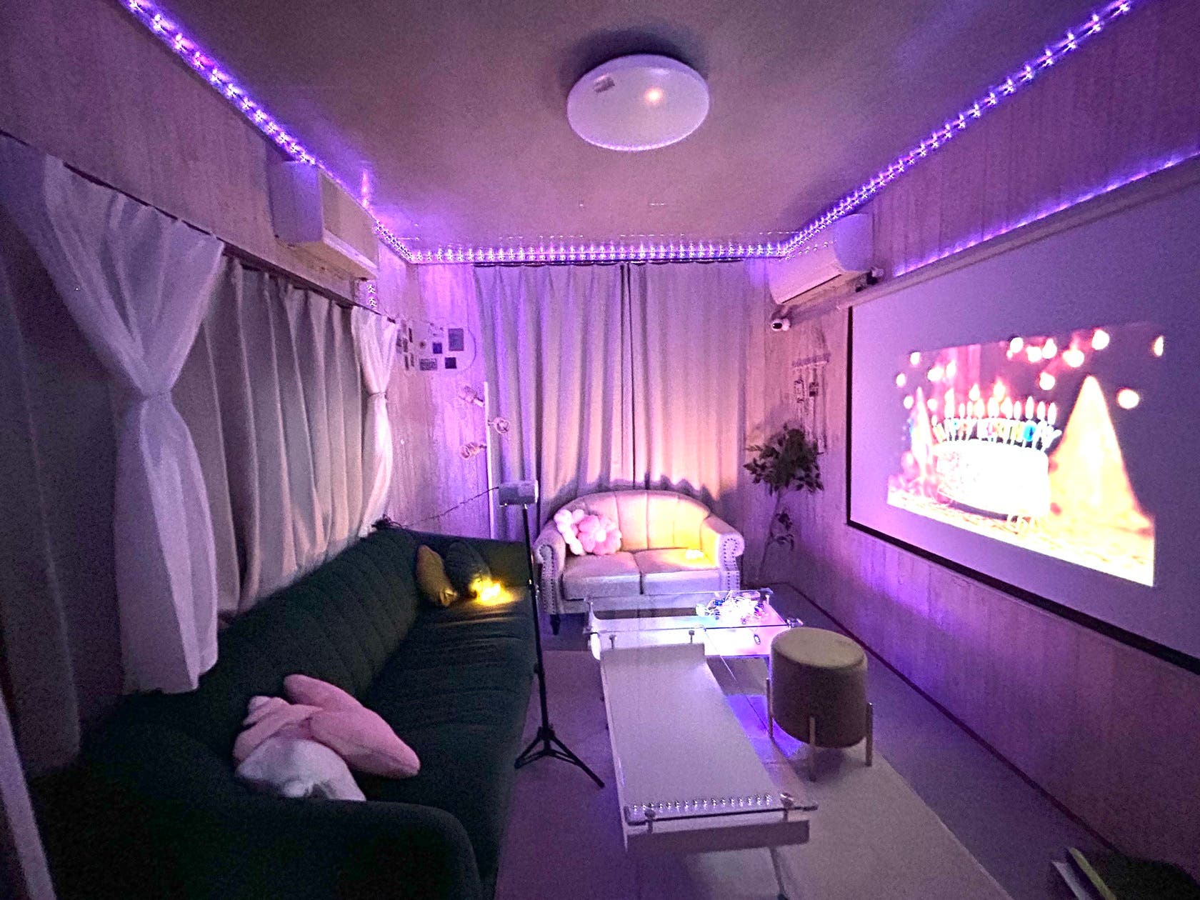 💰町田最高級家具設置💰町田駅5分🚶ママ会✨デート👫女子会❤️誕生日会🎂推し会🌹100インチプロジェクタの写真9