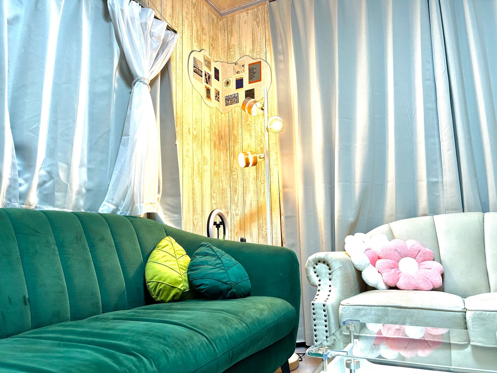 💰町田最高級家具設置💰町田駅5分🚶ママ会✨デート👫女子会❤️誕生日会🎂推し会🌹100インチプロジェクタの写真25