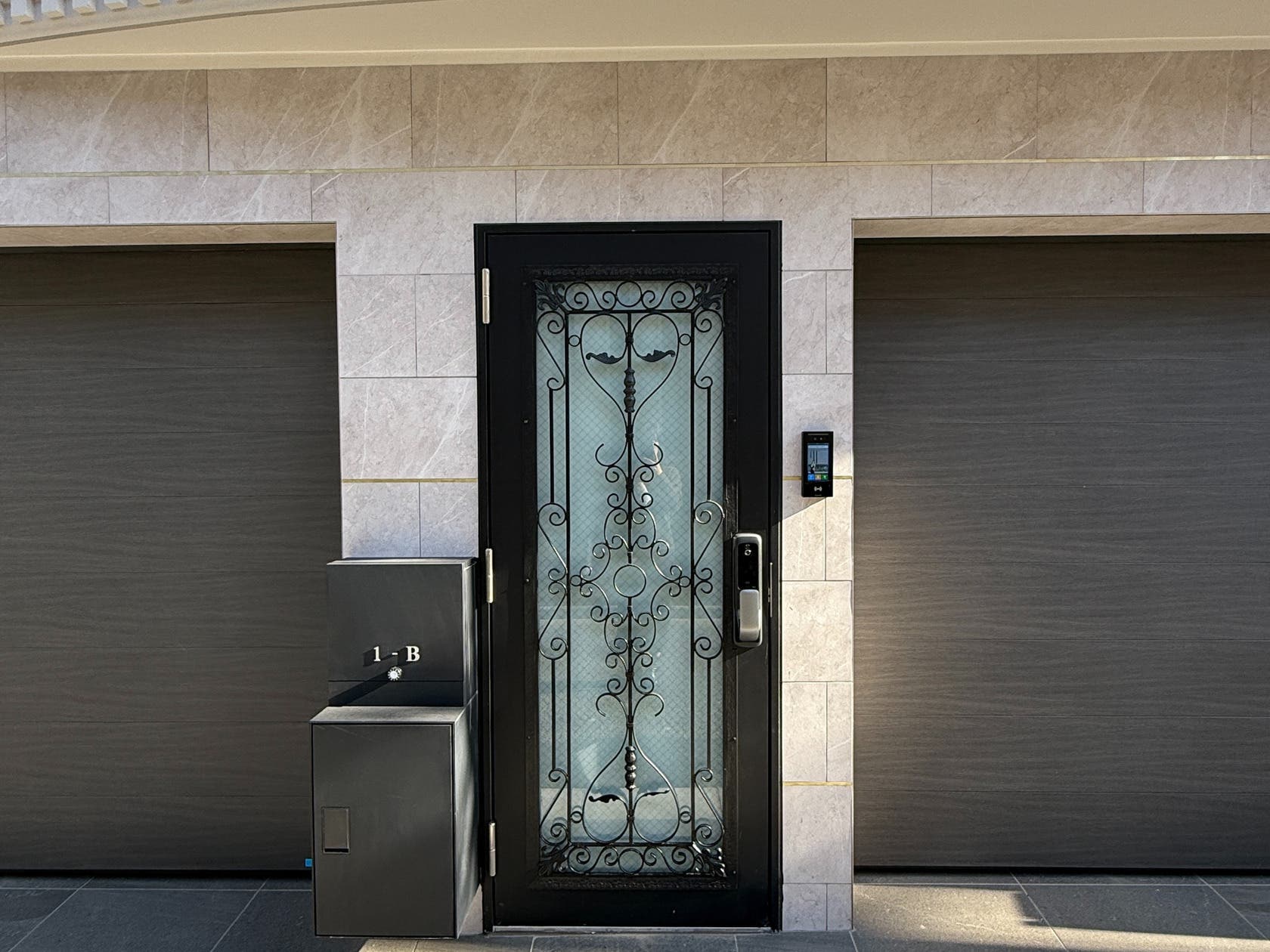 【表参道駅徒歩9分_完全貸切】 屋上からは東京タワーの夜景を一望できます。の写真3