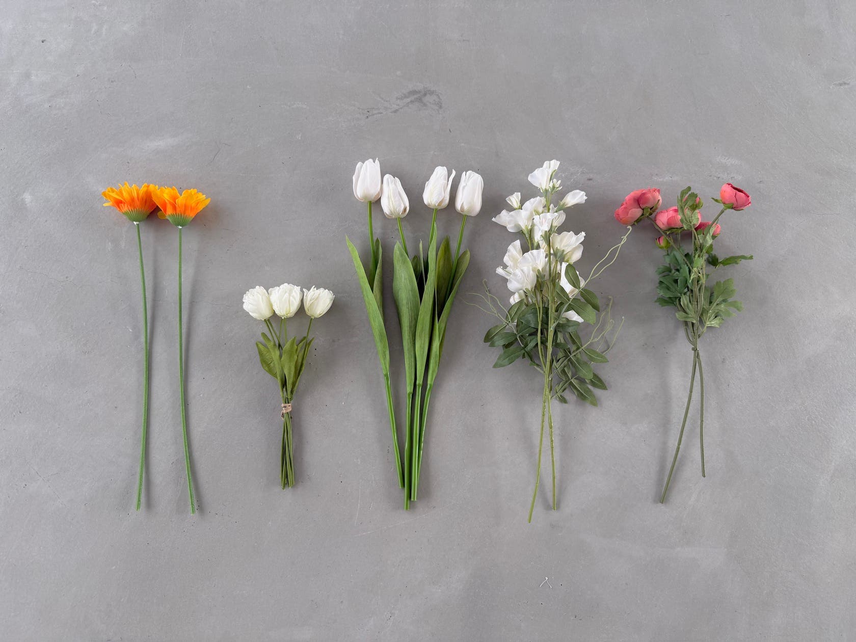 撮影機材無料・自然光・コンクリ床・白壁・アーチ・埋込本棚【 アパレル｜撮影｜POP UP 】メイクルーム完備・大須観音7分の写真22