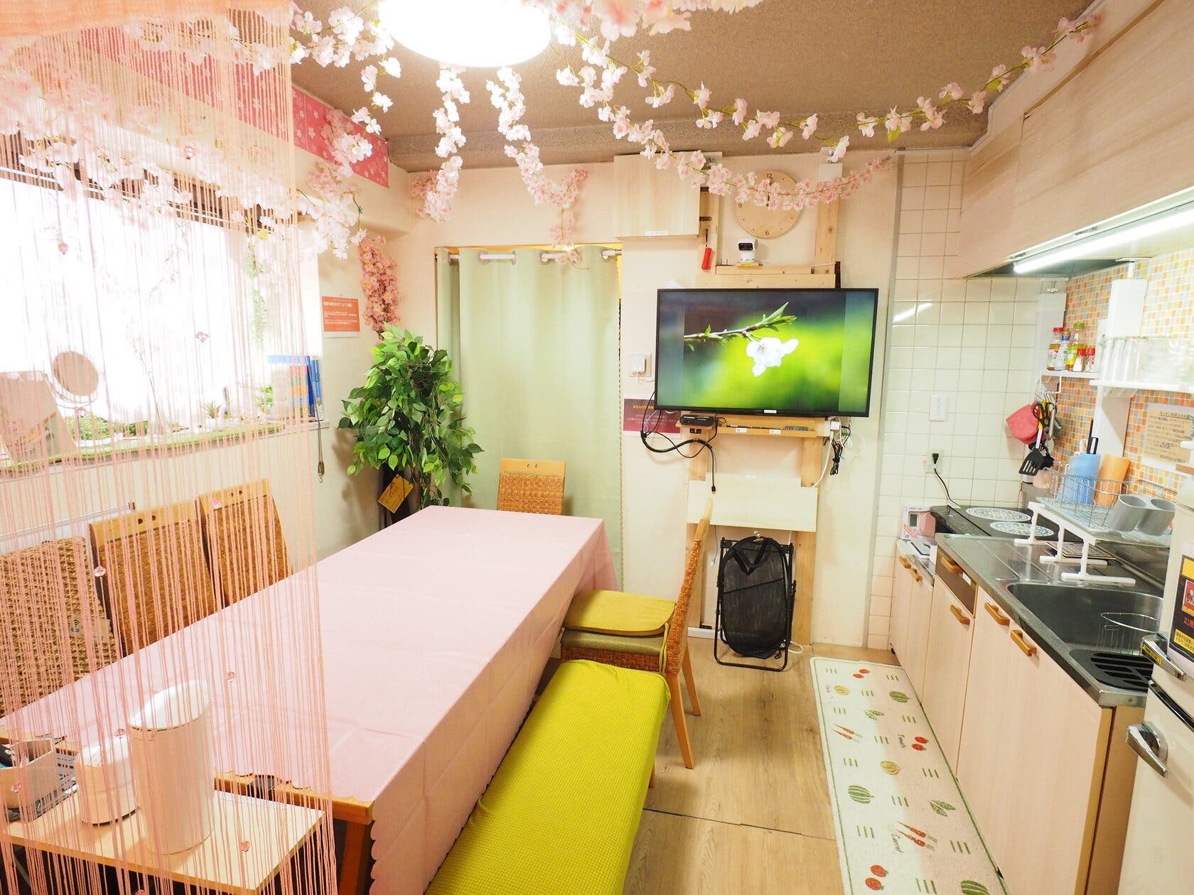 上前津５分、🌸鶴舞公園８分　インドア花見、100インチ推し会🎂お誕生日📷コスプレ🎬シネマデート🃏ボードゲームの写真7