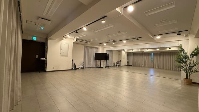 【OPEN記念】駅前/鏡5.4m/シンプル多目的スタジオ/ダンス・ヨガ・コスプレ・撮影・演劇にの写真4