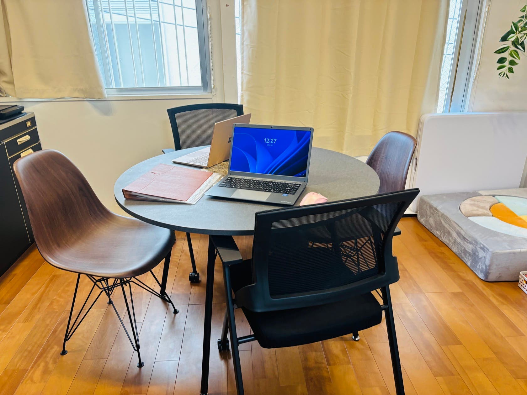 阪急三宮4分🚶繁華街でまったりデート💓ママ会👶ビジネス💻各種イベント・パーティー24利用可⭐️の写真1