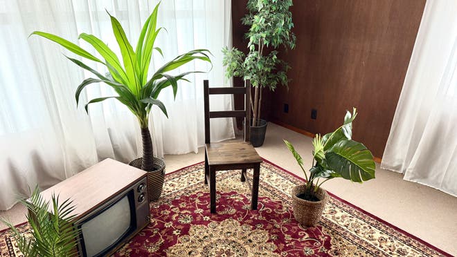 【Droom】駅から徒歩5分!自然光たっぷりの古びた洋室|ポートレート|コスプレ|推し活|お茶会の写真2