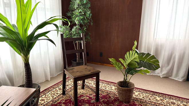 【Droom】駅から徒歩5分!自然光たっぷりの古びた洋室|ポートレート|コスプレ|推し活|お茶会の写真3