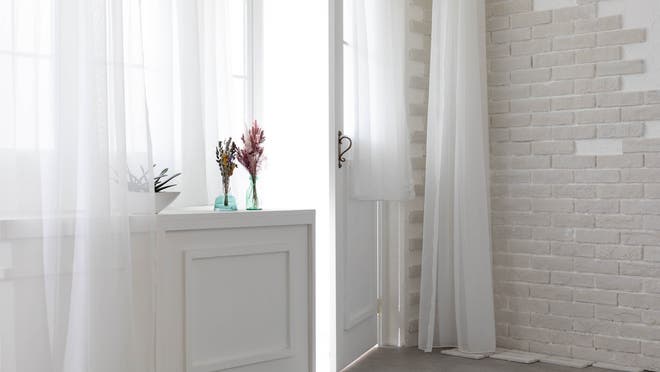 自然光たっぷり|上品で洗練された世界観がつくれる24時間スタジオの写真18