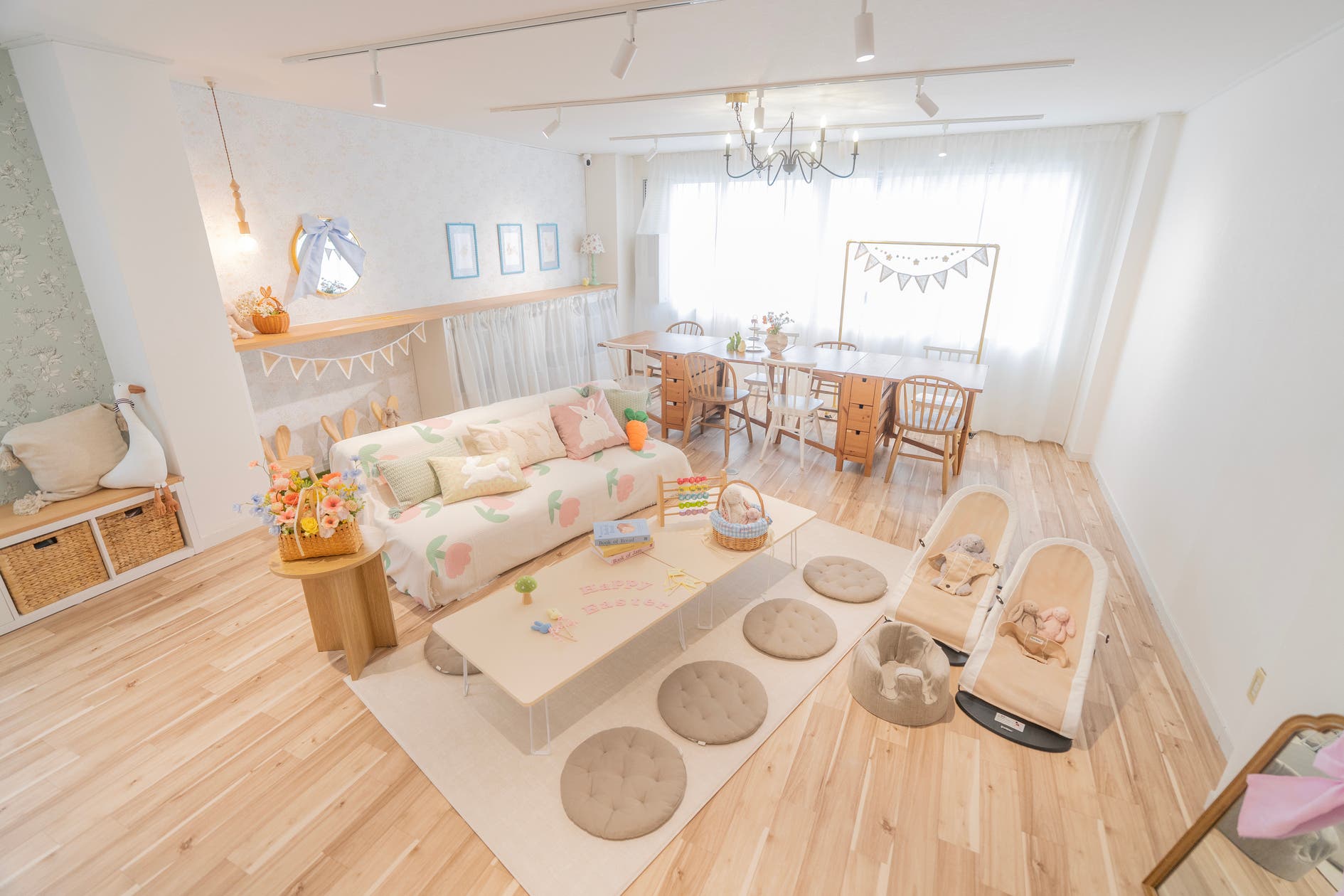 OPEN記念🎉最大30名｜7路線最寄り徒歩5分｜自然光✨ママ会🍼ベビーカー置き場オムツ台👶ゲーム機🎮 韓国スタジオ風🌸の写真1