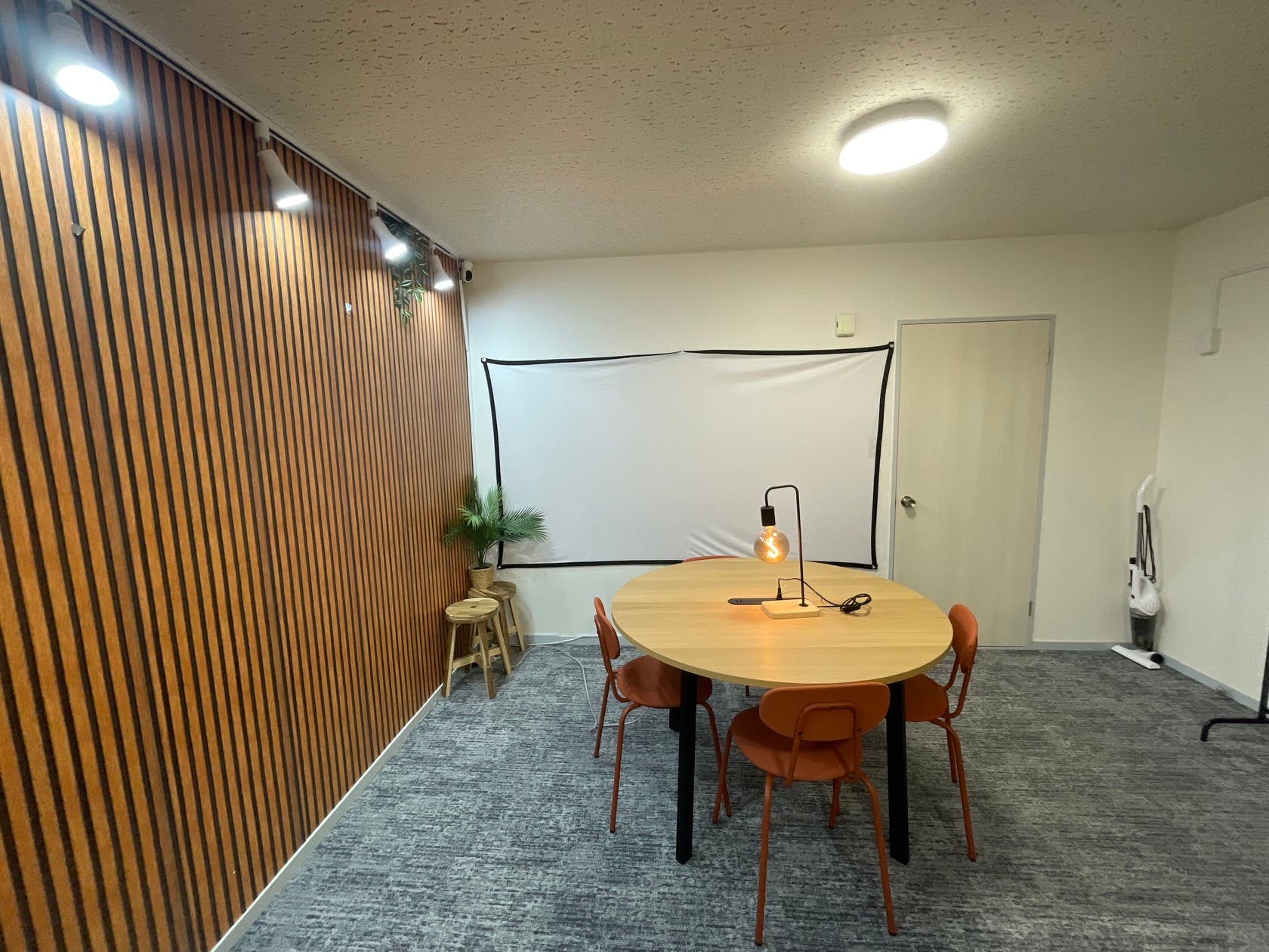 【大井町駅徒歩3分！品川駅1駅】最大18名/無料Wifi/会議・撮影・女子会・ボドゲ・パーティ等！飲食🍺🍷可！の写真17