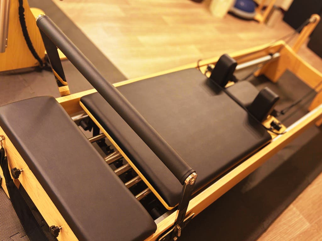 【天神・赤坂5分】完全個室マシンピラティス！リフォーマー＆チェア完備！1人でも、ペアでも練習可能！の写真13