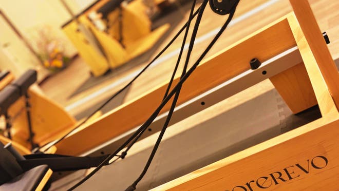 【天神・赤坂5分】完全個室マシンピラティス!リフォーマー&チェア完備!1人でも、ペアでも練習可能!の写真14