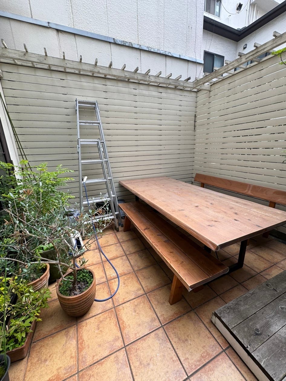 大阪・九条駅近くの白を基調としたスタジオスペース。 自然光が差し込み、撮影・展示・ワークショップなど多用途にご利用いただけます。の写真7