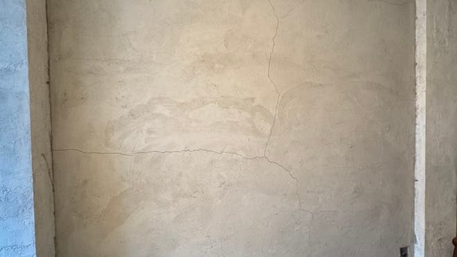 大阪・九条駅近くの白を基調としたスタジオスペース。 自然光が差し込み、撮影・展示・ワークショップなど多用途にご利用いただけます。の写真8