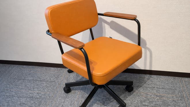 【新大阪駅東口10秒❗️超駅近】無料WiFi・モニター・ホワイトボード無料貸出中❗️完全個室・会議・面談《SS新大阪516》の写真12