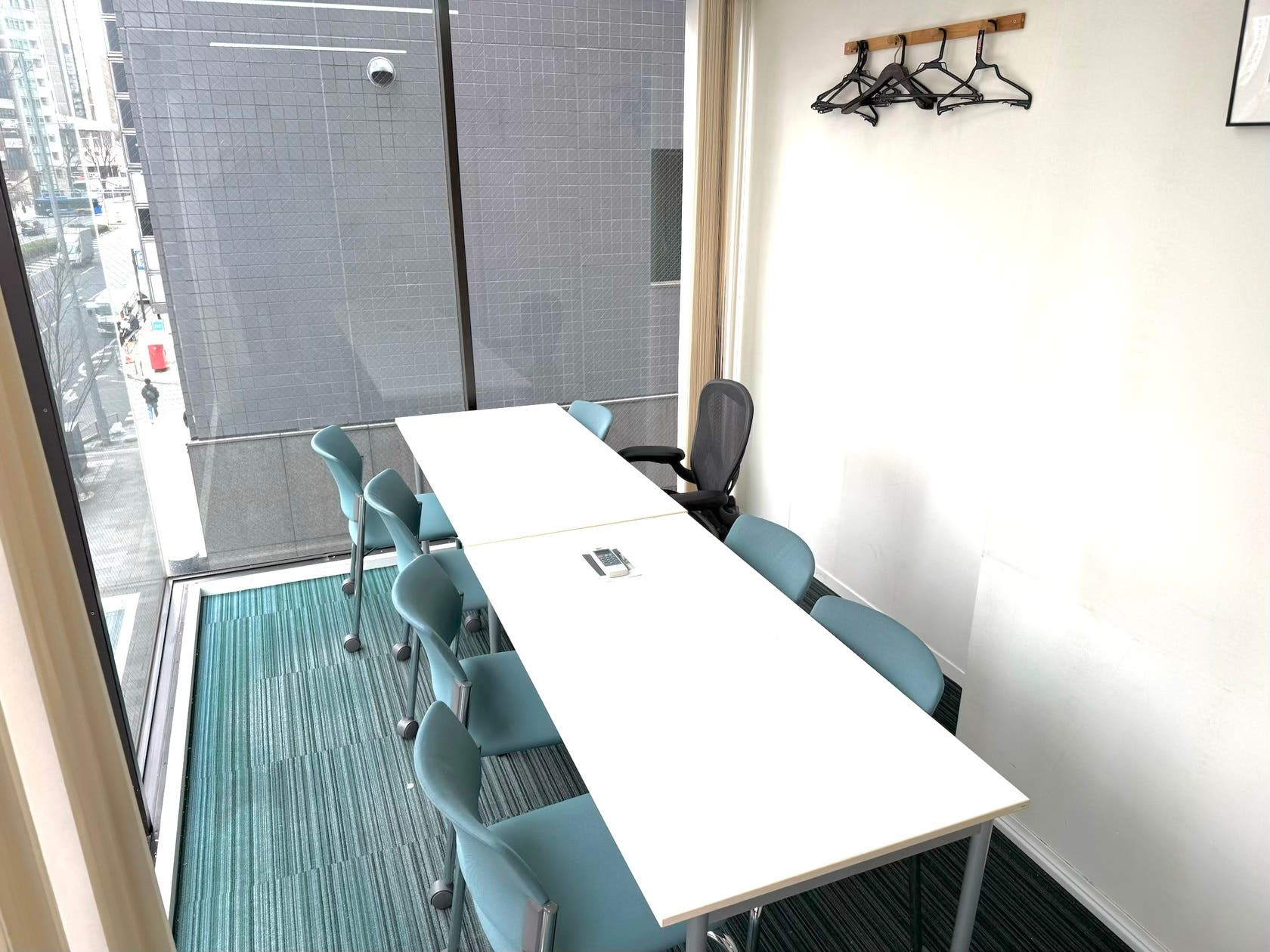 表参道駅徒歩１分の会議室・打ち合わせ等の多機能スペースの写真2