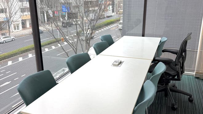 表参道駅徒歩1分の会議室・打ち合わせ等の多機能スペースの写真4