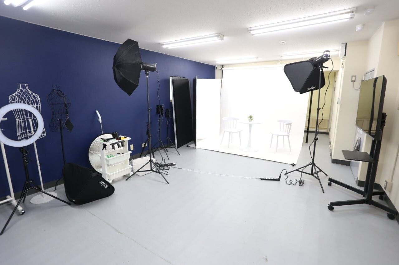 【2025年6月オープン！】浜松町・大門駅から徒歩5分  カメラ一つで撮影が出来る本格フォトスタジオの写真1