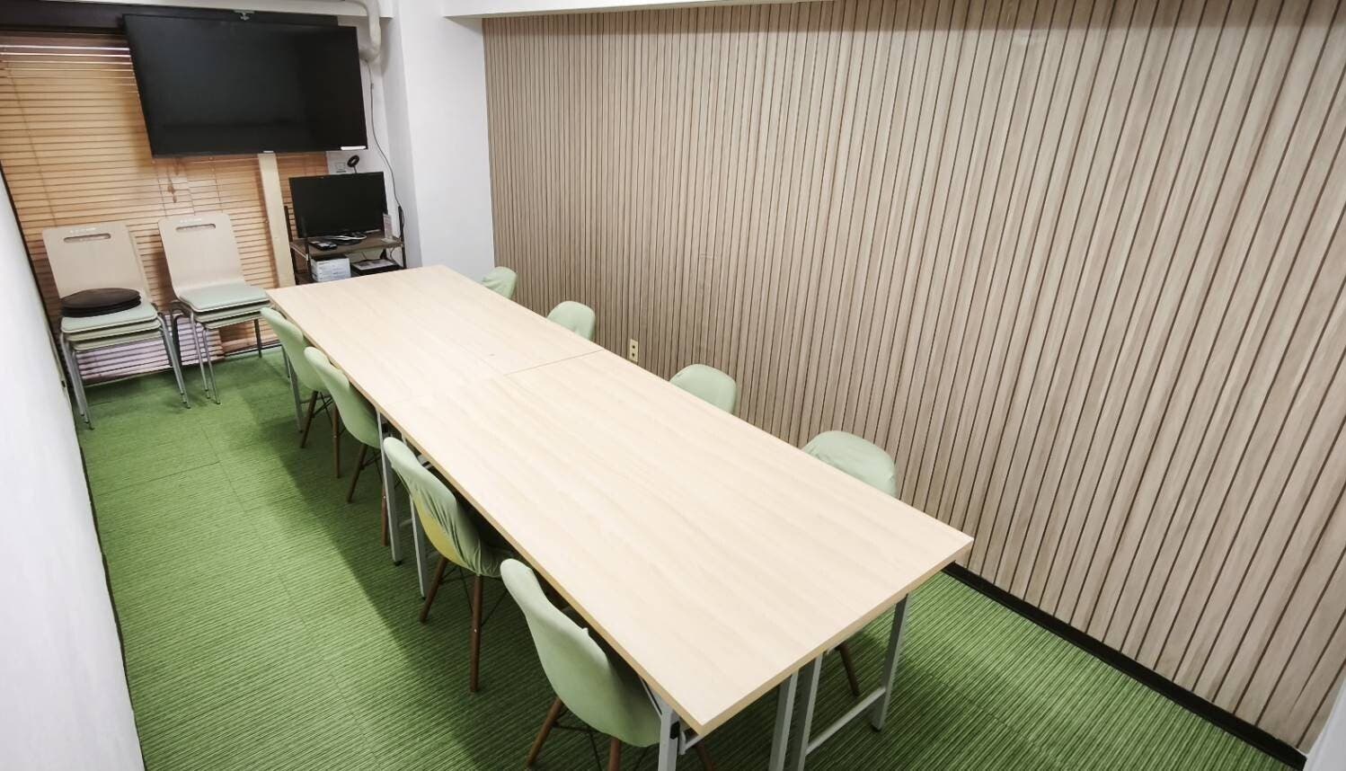 【ラピス】新宿徒歩1分 個室 格安会議室 WiFi プロジェクター無料 C Web会議・テレワークにの写真2