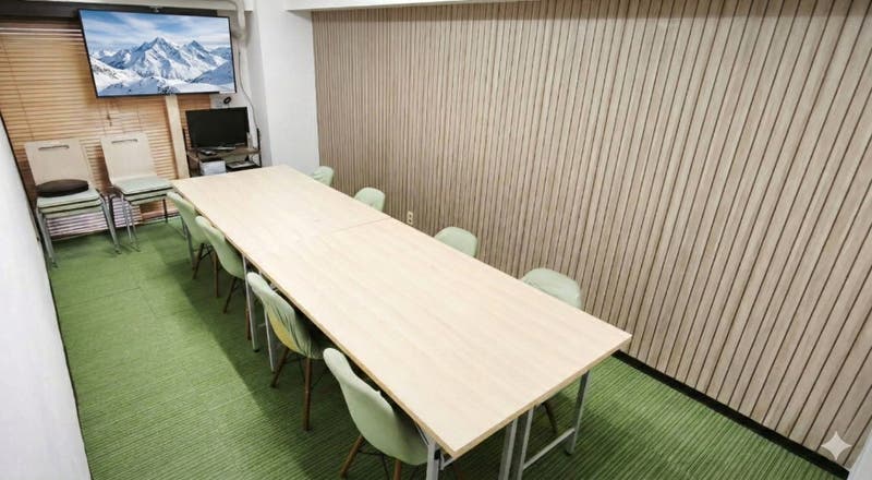 【ラピス】新宿徒歩1分 個室 格安会議室 WiFi プロジェクター無料 C Web会議・テレワークに