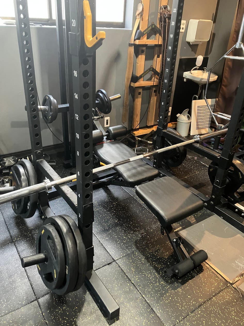 小倉駅から徒歩3分のプライベートジムの写真1