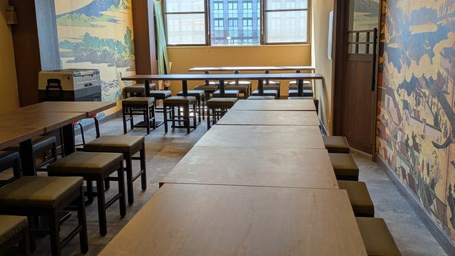 JR成田駅東口から徒歩30秒 ミーティングRoom E/ GAKUYA Bird店 /44名まで利用可能 の写真7