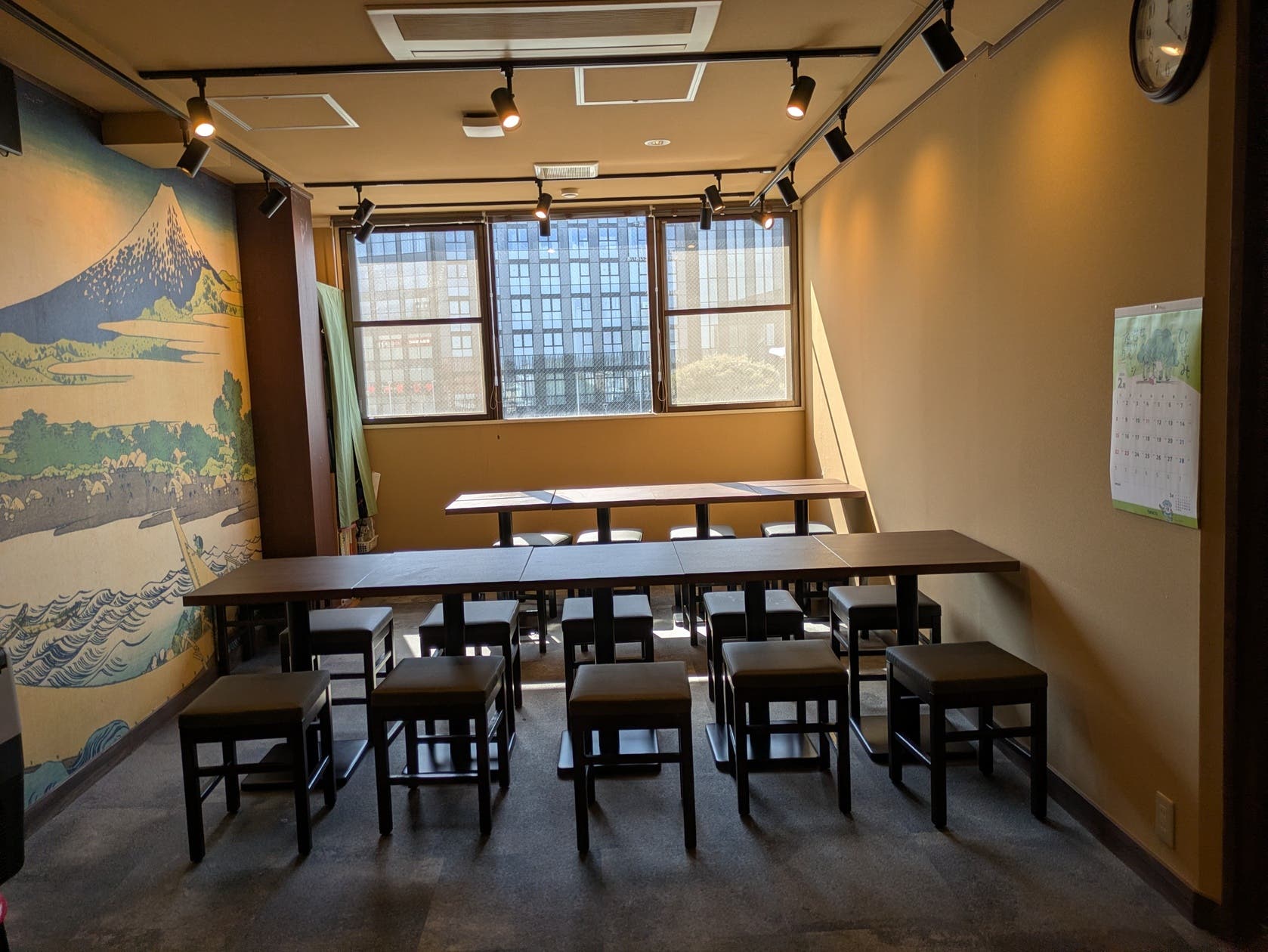 JR成田駅東口から徒歩30秒 ミーティングRoom E/ GAKUYA Bird店 /44名まで利用可能 の写真6