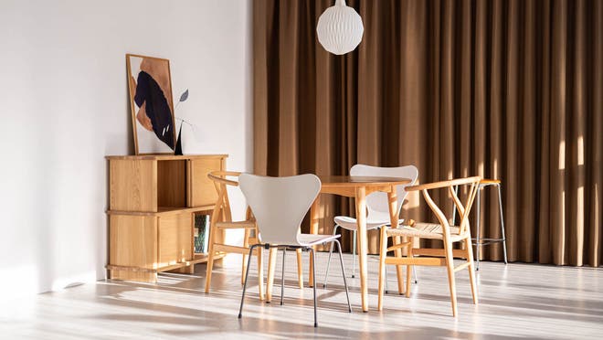 南向きの大きな窓から自然光|北欧ナチュラル空間+屋外撮影バルコニー|写真撮影、ムービー撮影、イベント、セミナー、会議室の写真3