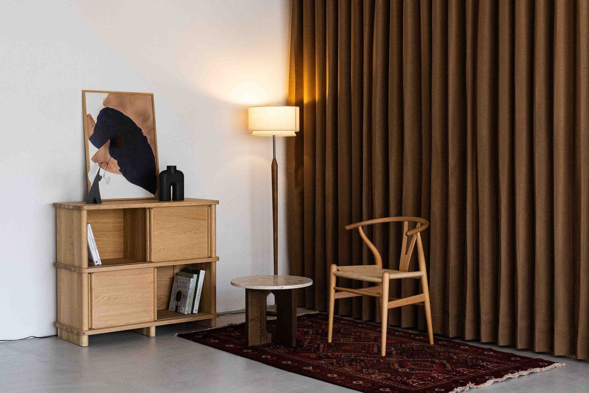 南向きの大きな窓から自然光｜北欧ナチュラル空間＋屋外撮影バルコニー｜写真撮影、ムービー撮影、イベント、セミナー、会議室の写真12