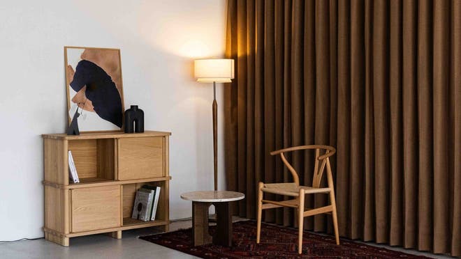 南向きの大きな窓から自然光|北欧ナチュラル空間+屋外撮影バルコニー|写真撮影、ムービー撮影、イベント、セミナー、会議室の写真12