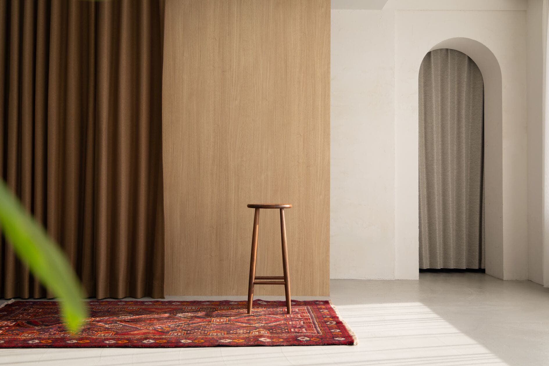 南向きの大きな窓から自然光｜北欧ナチュラル空間＋屋外撮影バルコニー｜写真撮影、ムービー撮影、イベント、セミナー、会議室の写真14