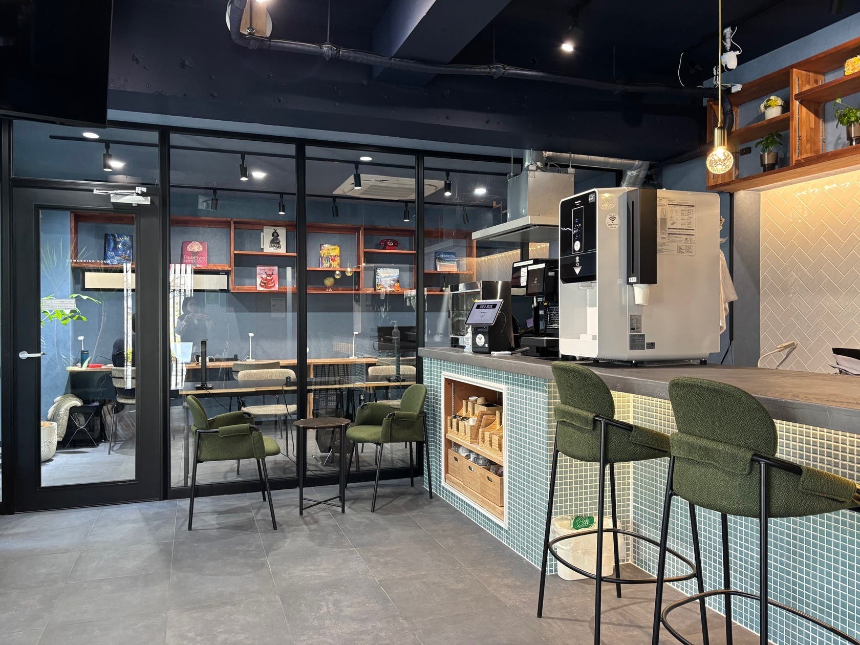 西大井駅から徒歩７分　パーティールーム/シアタールーム　150インチ大型プロジェクターで映画やゲーム　ミニキッチン付きの写真4