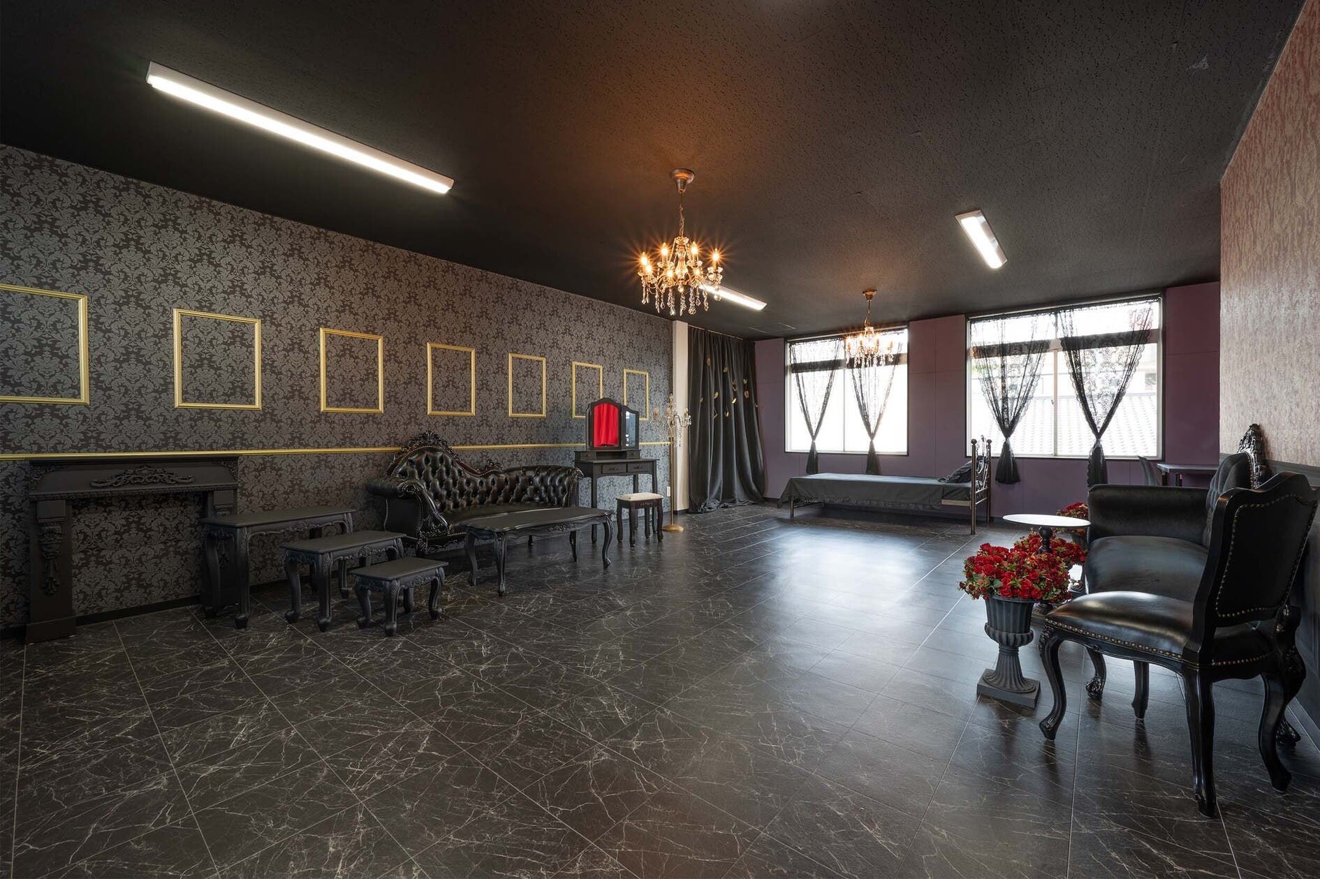 ‎💗新規OPEN♥Black&Red💖ゴシック調｜SNS話題｜南向き｜ポートレート｜コスプレ｜推し活｜配信｜商用利用の写真9