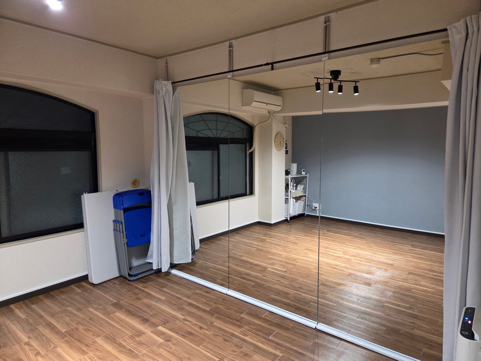 オープン記念割引！【大宮駅徒歩4分】高さ2m大型鏡🪞／Wi-Fi無料／ダンス／会議室／清潔＆快適✨子ども用おもちゃあり👶の写真2