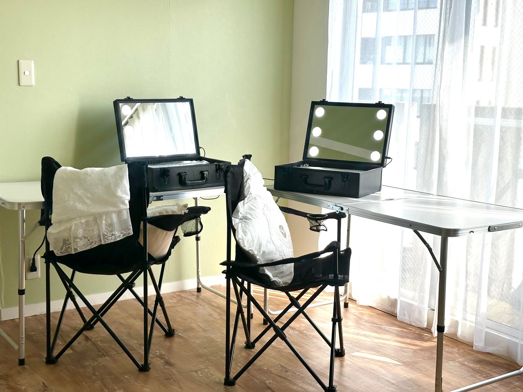 ヘアメイクテーブル　【2セット組み立て可能】の画像1