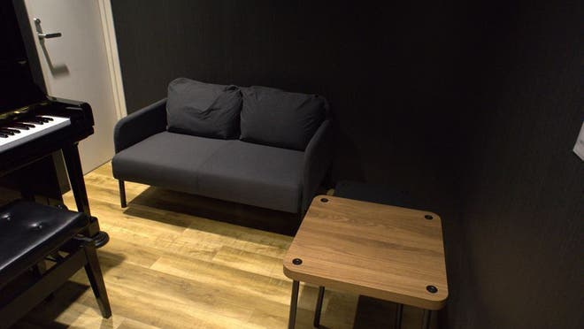 【青葉台駅徒歩3分!】7.88㎡/アップライトピアノ備え付きの音楽スタジオ ルービー青葉台 room1の写真2