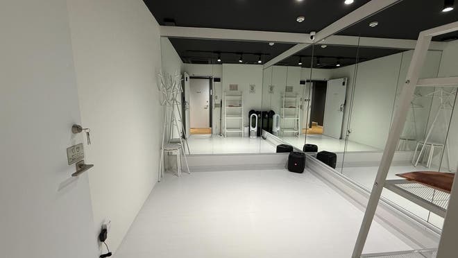 【 日本大通り駅徒歩4分】7.84㎡/ダンス・ヨガ・レッスンも/鏡2面/スピーカー ルービー日本大通り room1の写真1