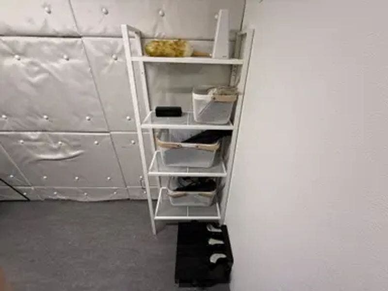 【 日本大通り駅徒歩4分】7.49㎡/アップライトピアノ備え付き音楽ルーム　ルービー日本大通り room4の写真3