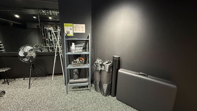 【 日本大通り駅徒歩4分】25.31㎡/マルチマシンやダンベル完備のトレーニングルーム ルービー日本大通り room2の写真3