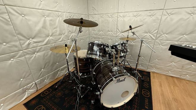 【 日本大通り駅徒歩4分】7.84㎡/周りを気にせず練習できる防音設備のある音楽ルーム ルービー日本大通り room3の写真2