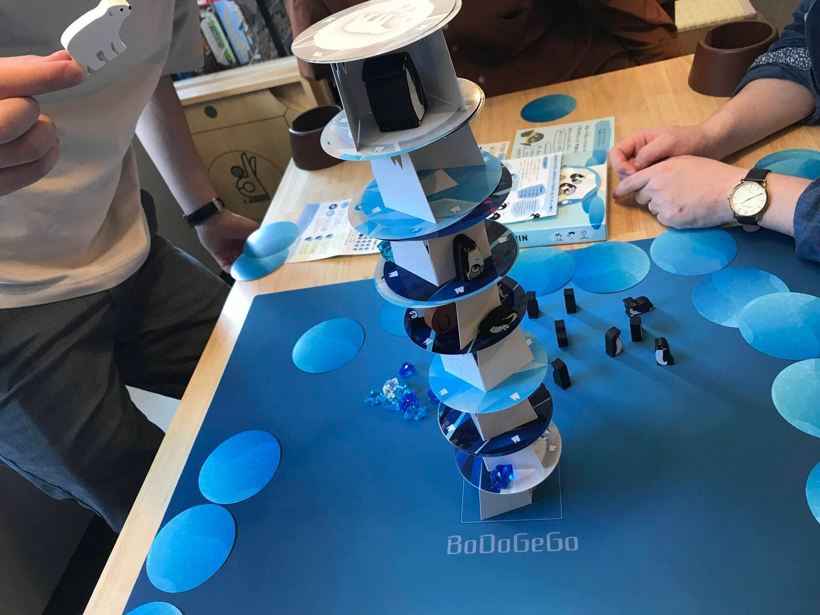 横浜駅徒歩5分！約700種類のボードゲームが自由に遊べるスペース【1テーブルレンタル】送別会、歓迎会、春休みのご利用にも🎵の写真7