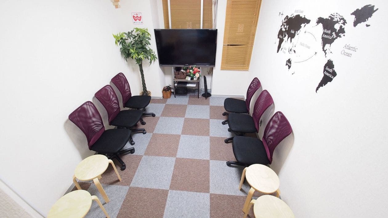 【BASE】横浜駅徒歩2分 ／ Wi-Fi(光回線)  プロジェクター ホワイトボード  10人利用可 テレワーク・web会議の写真7