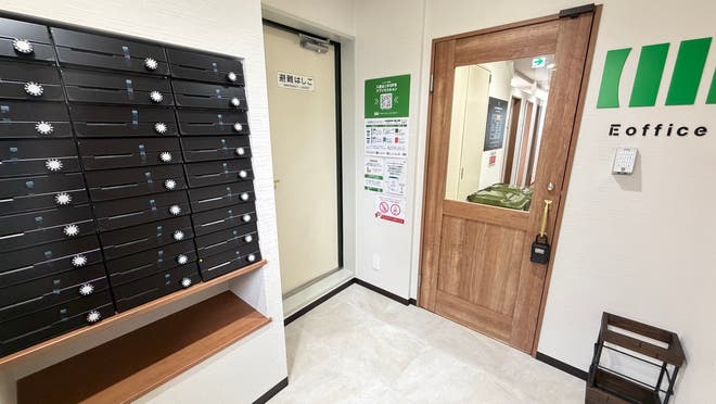 【西船橋駅から徒歩1分】モニター・フリードリンク付き6名会議室(Room B)の写真5