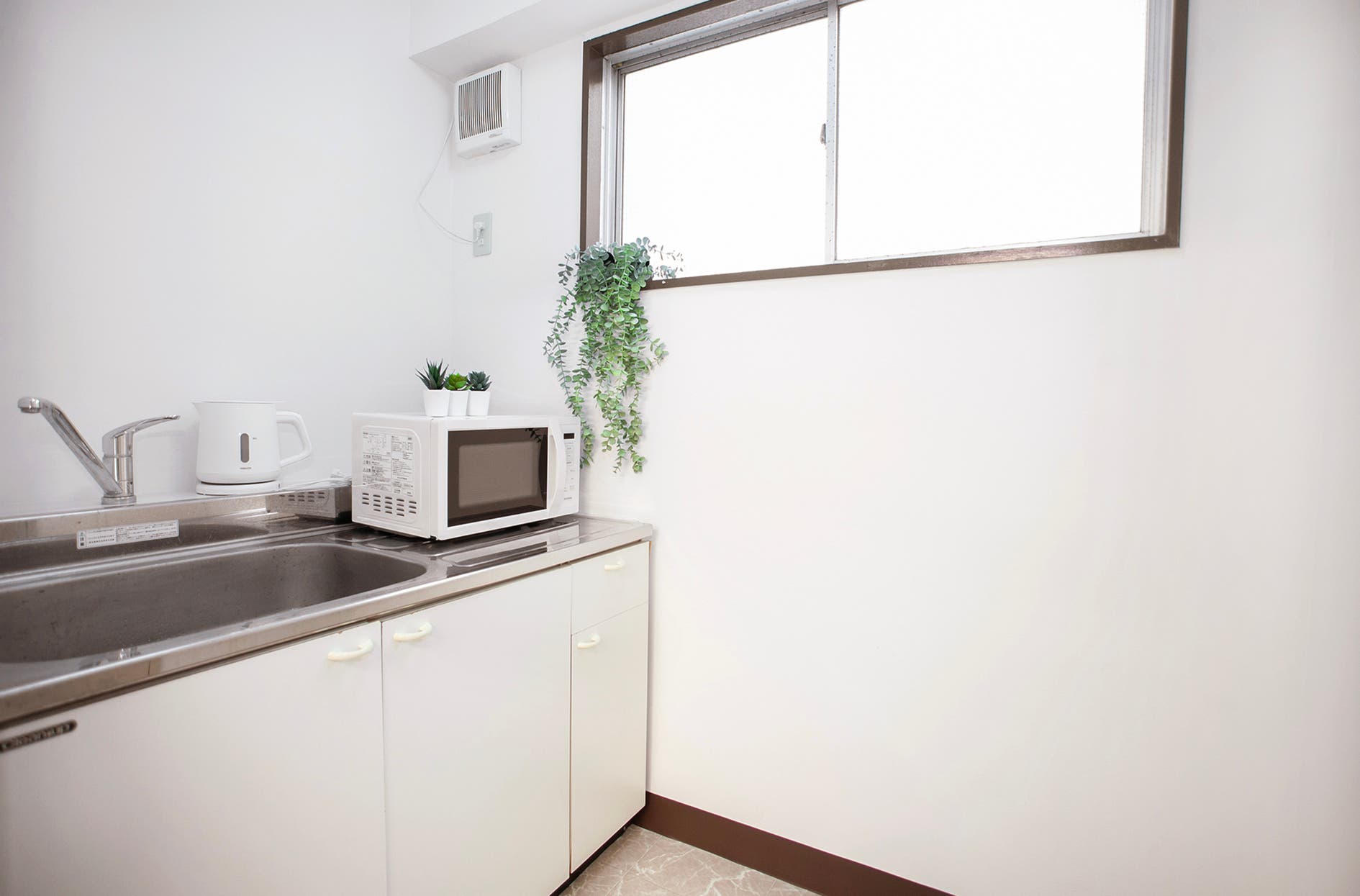 大手町駅5分！最大60名／高速WiFi／セミナー・カンファレンス・会議／飲食可☕🍷／1階に無料喫煙所🚬の写真17