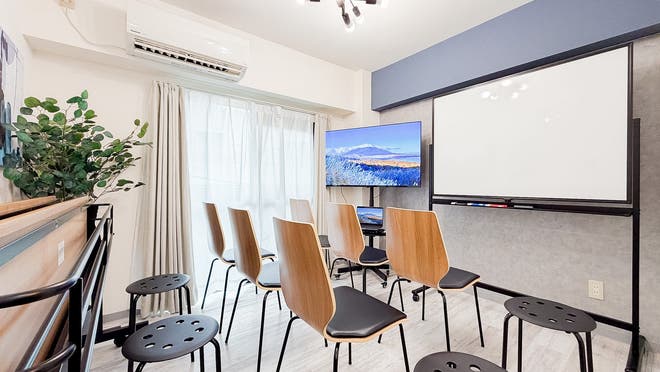 【New!】三鷹駅からすぐ!最大10名/懇親会・会議・女子会・ボドゲ等!周辺にコンビニやスーパーあり!の写真2