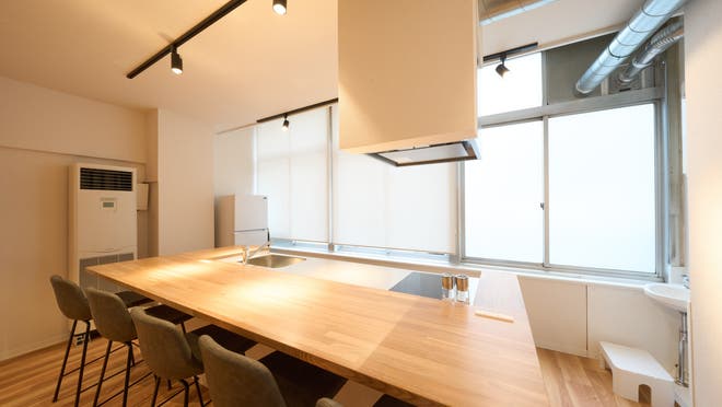 関内駅 3分 | 料理と会話を楽しむアイランドキッチン付きスペースの写真2