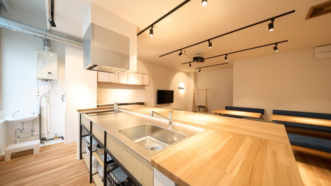 関内駅 3分 | 料理と会話を楽しむアイランドキッチン付きスペースの写真4